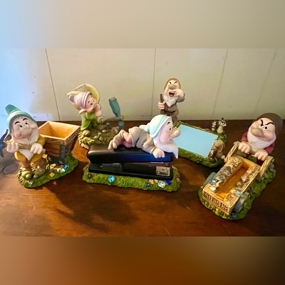 Disney | Office | Vintage Disney Snowwhite Drawfs Desk Set | Poshmark